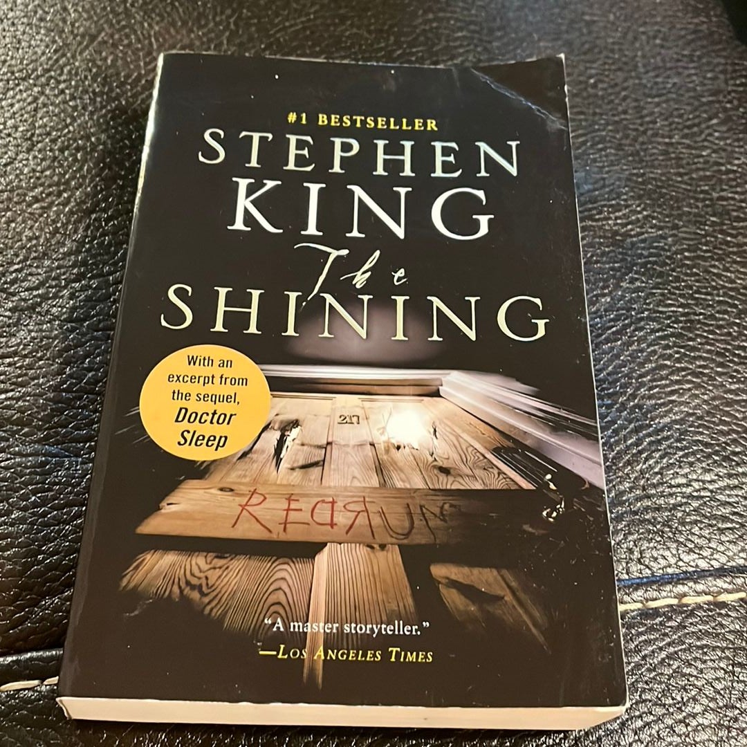 The Shining by Stephen King, Paperback | Pangobooks