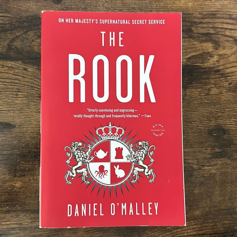The Rook by Daniel O'Malley, Paperback | Pangobooks