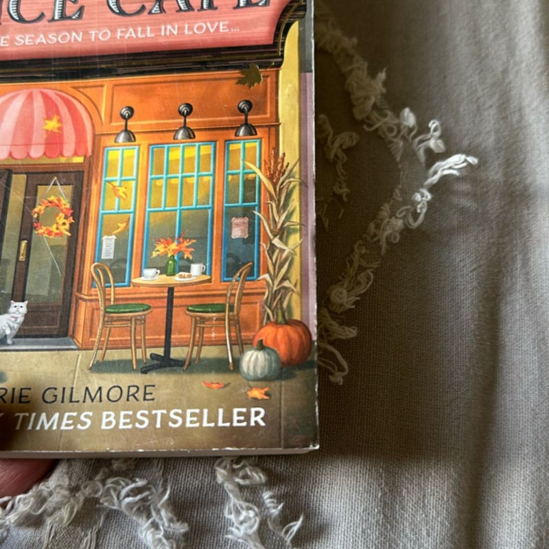 The Pumpkin Spice Cafe by Laurie Gilmore, Paperback | Pangobooks
