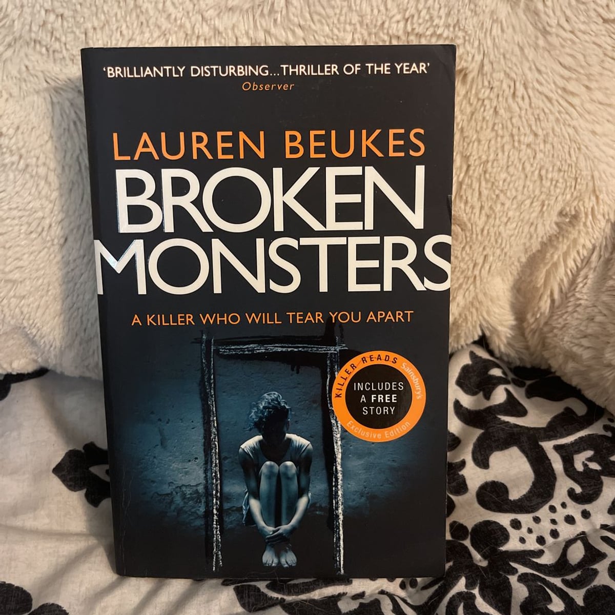 Broken Monsters by Lauren Beukes, Paperback | Pangobooks