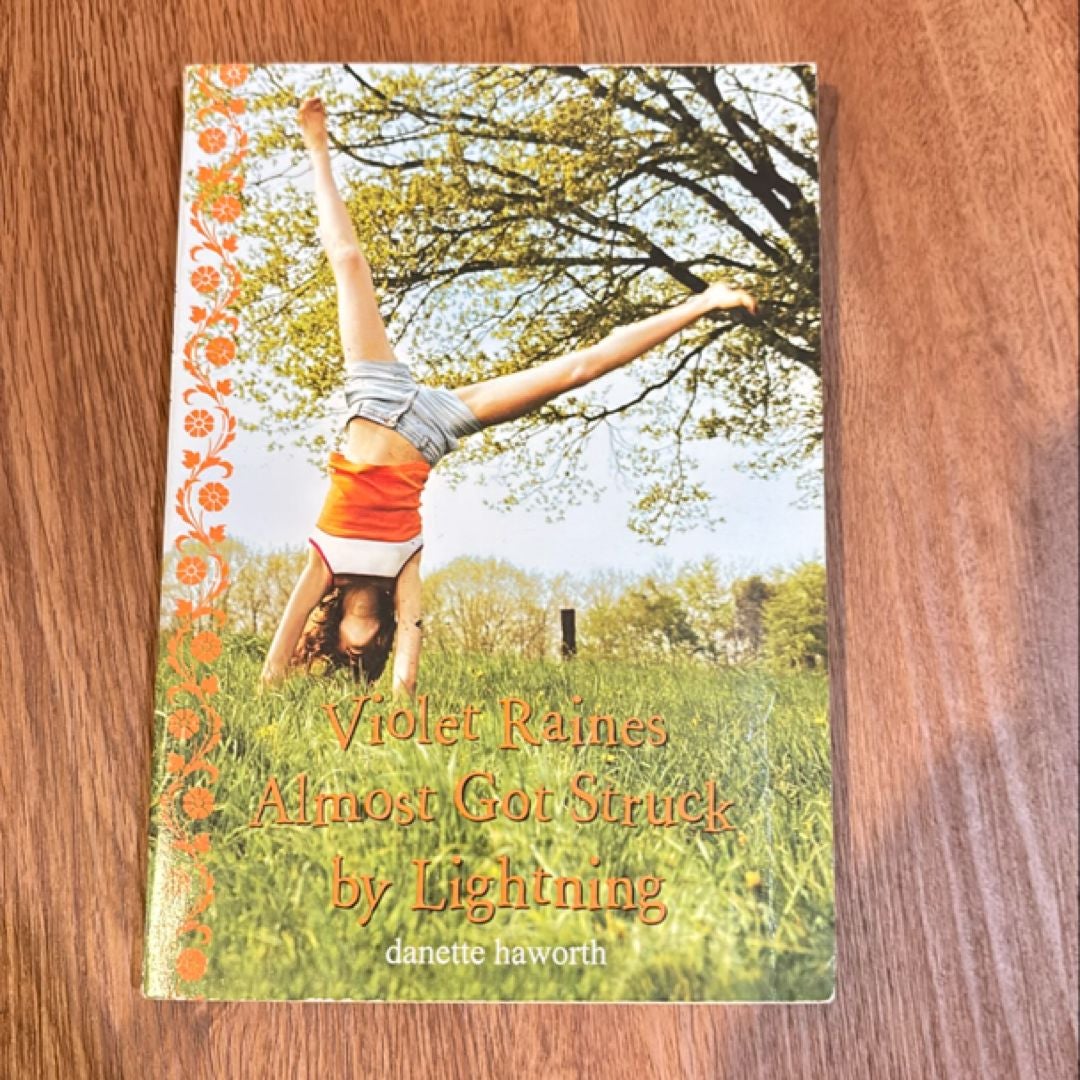 Violet Raines Almost Got Struck by Lightnening by Danette Haworth, Paperback | Pangobooks