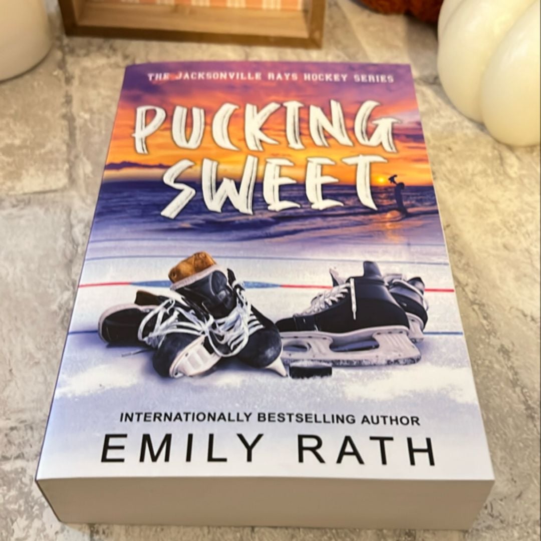 Pucking Sweet by Emily Rath, Paperback | Pangobooks