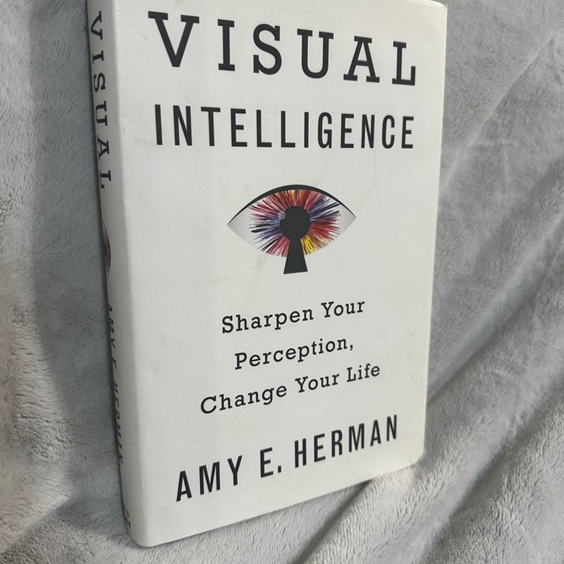 Visual Intelligence by Amy E. Herman, Hardcover | Pangobooks
