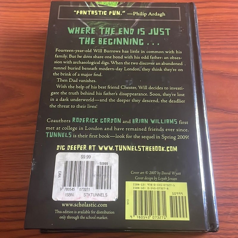 The Tunnels by Roderick Gordon