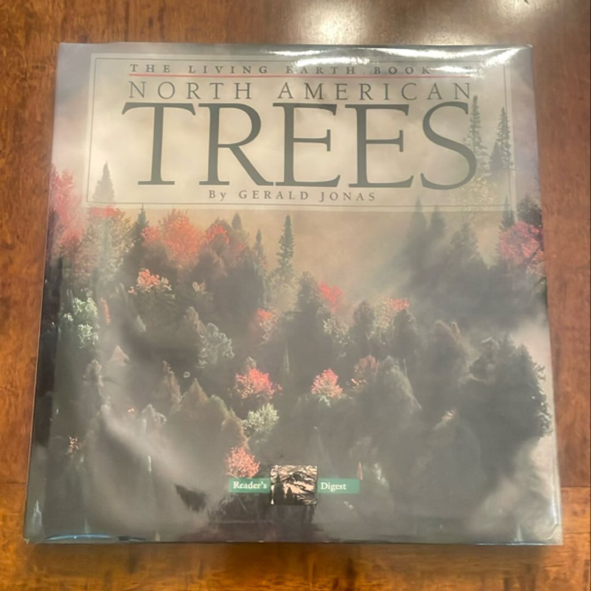 The Living Earth Book of North American Trees by Gerald Jones