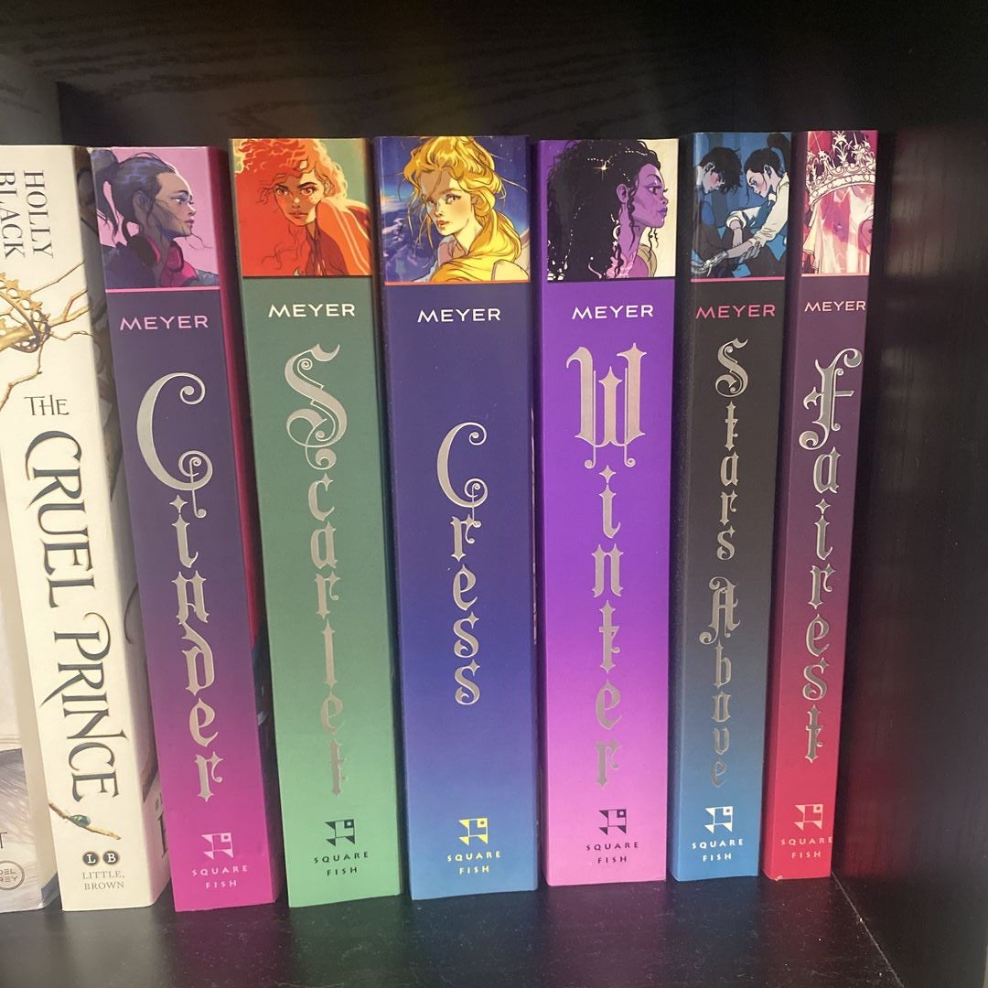 The Lunar Chronicles by Marissa Meyer, Paperback | Pangobooks