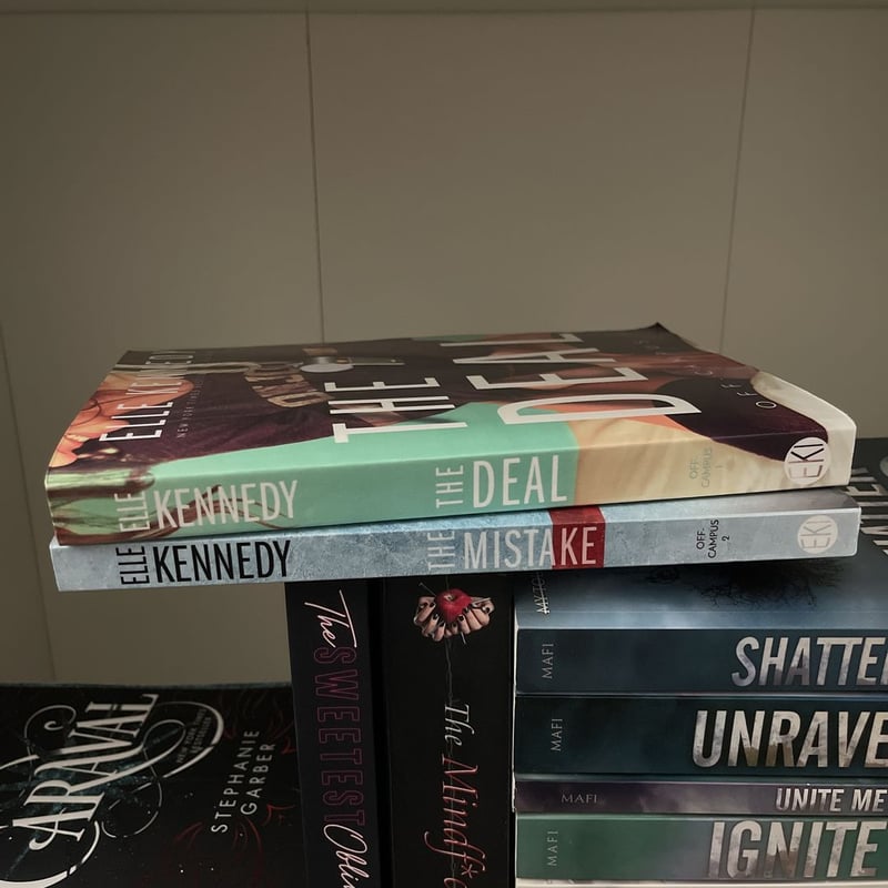 The Deal and The Mistake EKI Editions by Elle Kennedy, Paperback ...