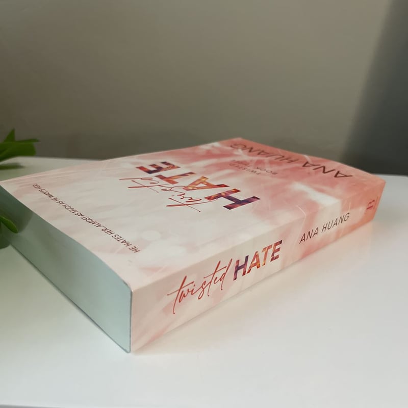 Twisted Hate by Ana Huang, Paperback | Pangobooks
