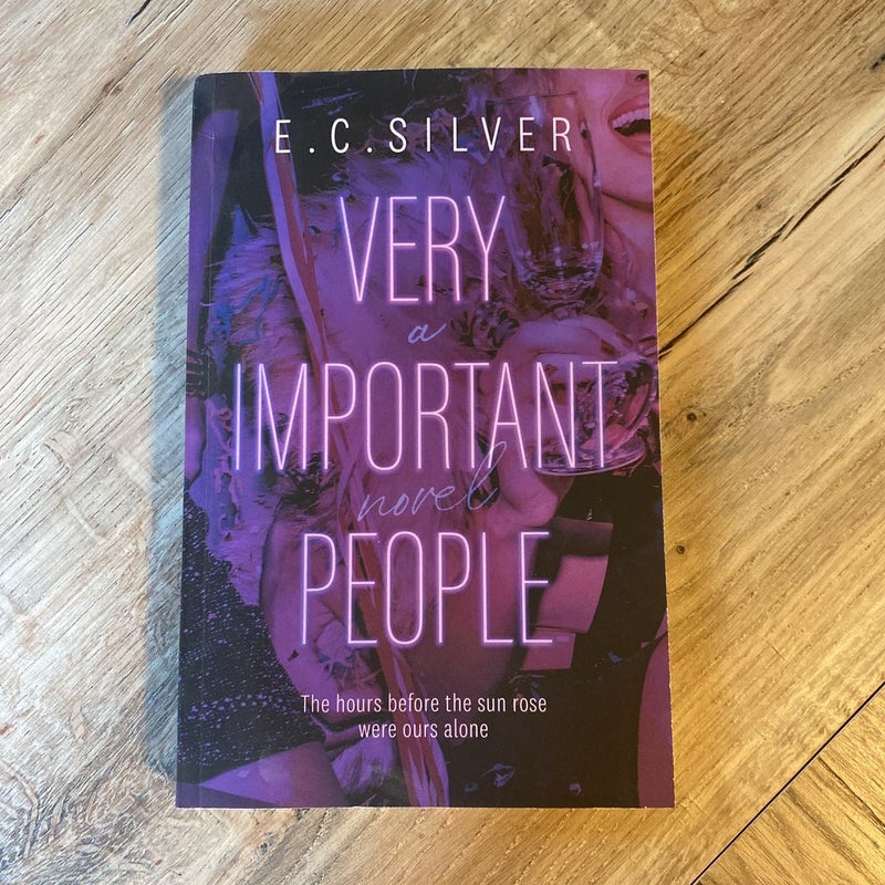Very Important People by E. Silver, Paperback | Pangobooks