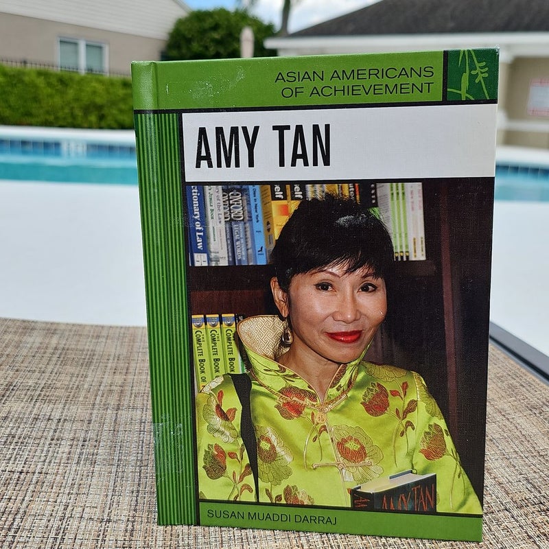 Amy Tan by Susan Muaddi Darraj, Hardcover | Pangobooks