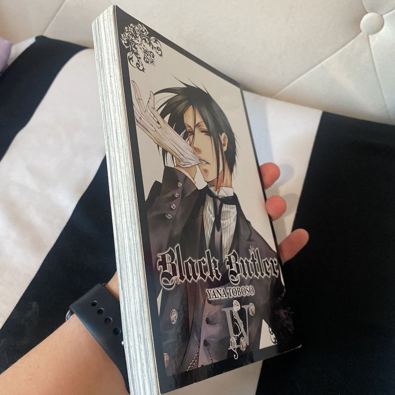 Black Butler, Vol. 4 by Yana Toboso