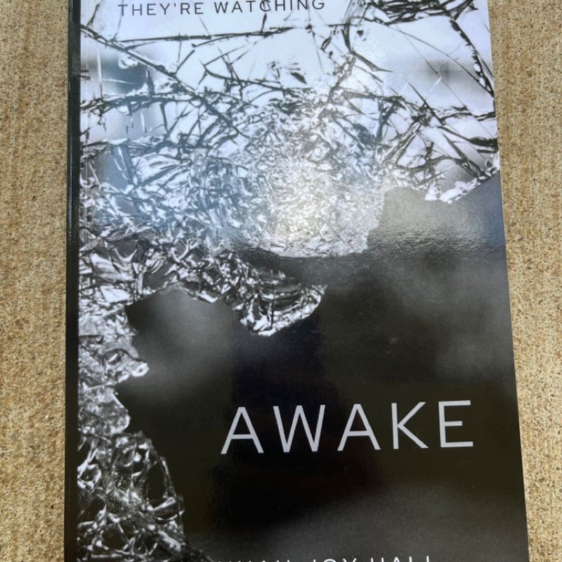 Awake - Signed by Hannah Joy Hall, Paperback | Pangobooks