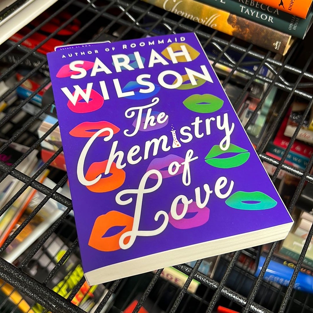 The Chemistry of Love by Sariah Wilson, Paperback | Pangobooks