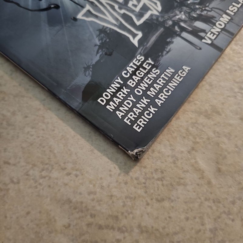 Venom by Donny Cates Vol. 4: Venom Island by Clayton Crain, Donny Cates