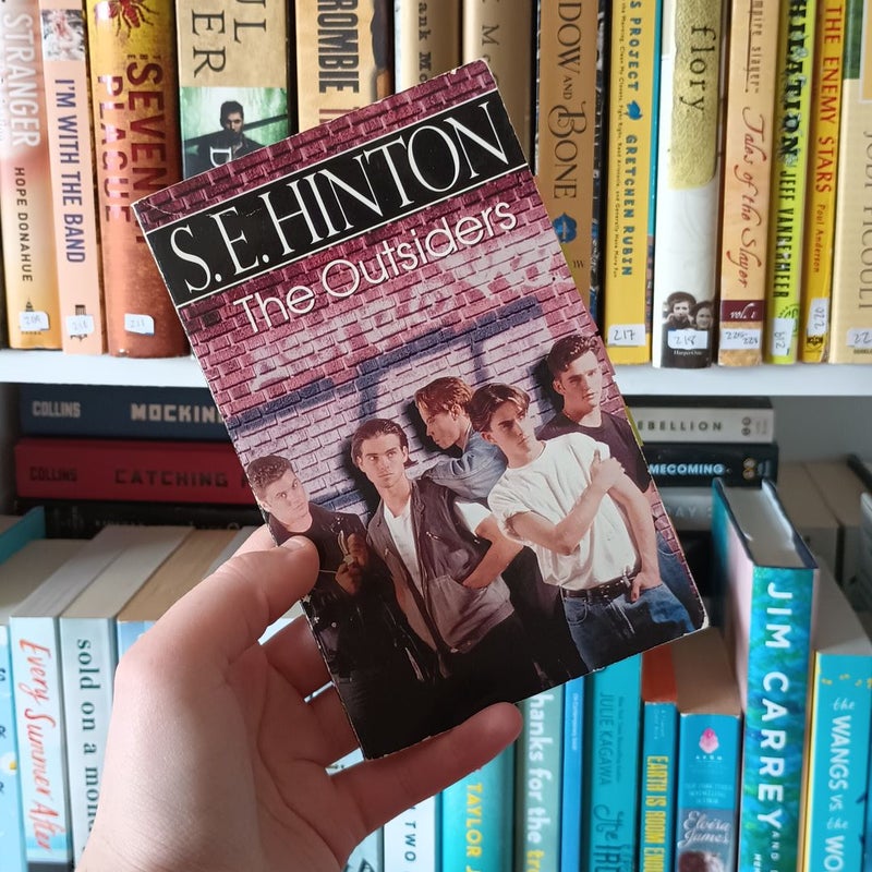 The Outsiders by S.E. Hinton , Paperback | Pangobooks