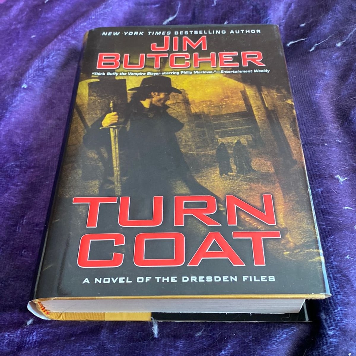 Turn Coat by Jim Butcher, Hardcover | Pangobooks