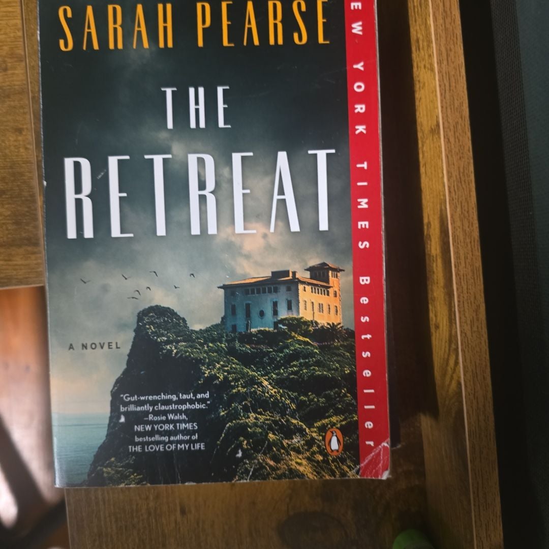 The Retreat by Sarah Pearse, Paperback | Pangobooks