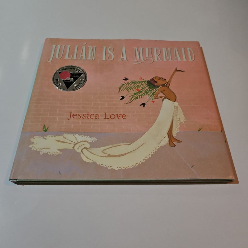 Julián Is a Mermaid by Jessica Love, Hardcover | Pangobooks