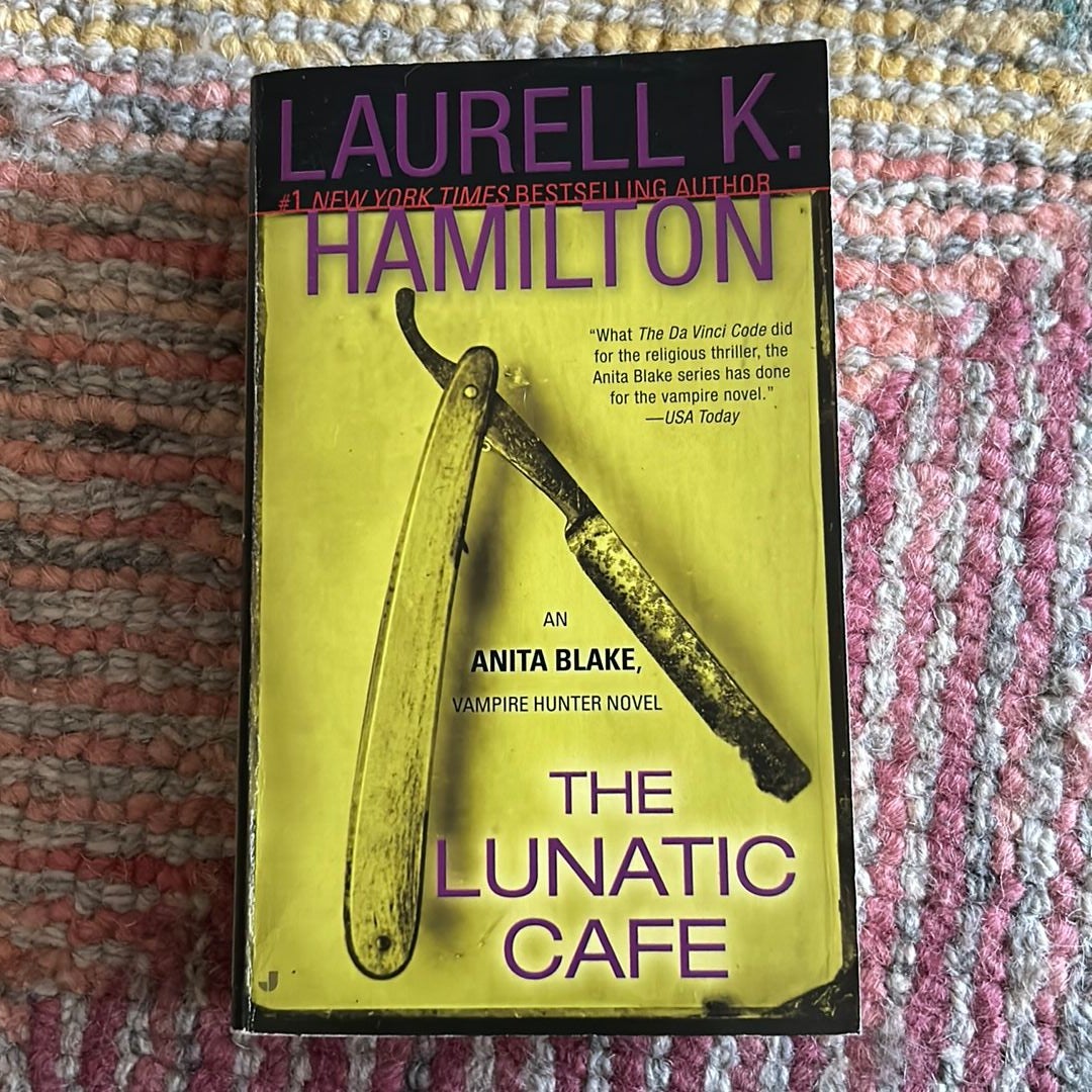 The Lunatic Cafe by Laurell K. Hamilton, Paperback | Pangobooks
