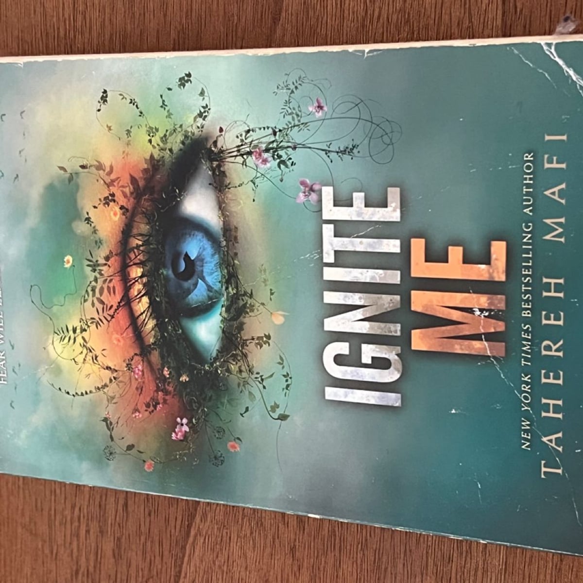 Ignite Me by Tahereh Mafi , Paperback | Pangobooks