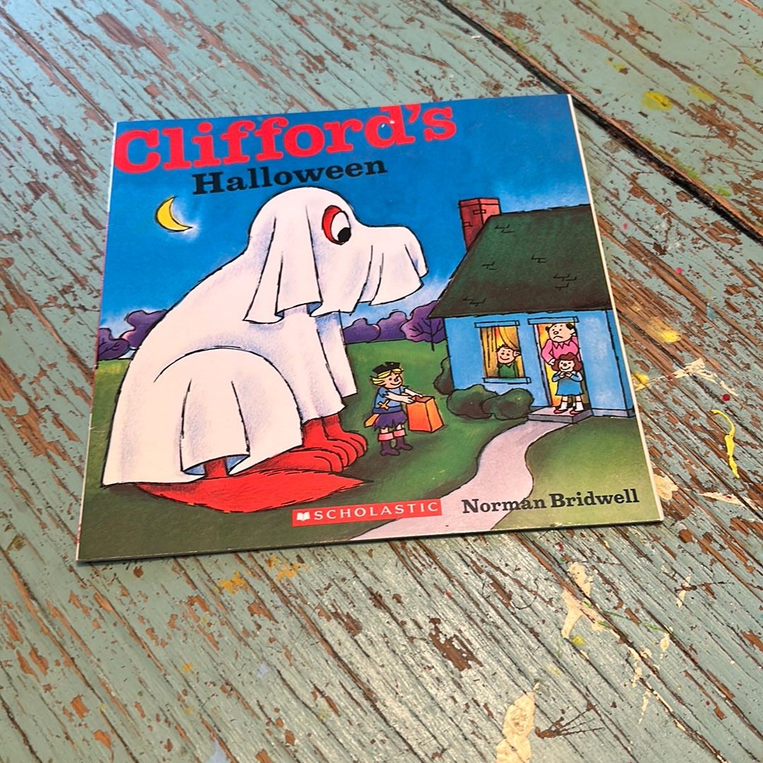 Clifford's Halloween by Norman Bridwell