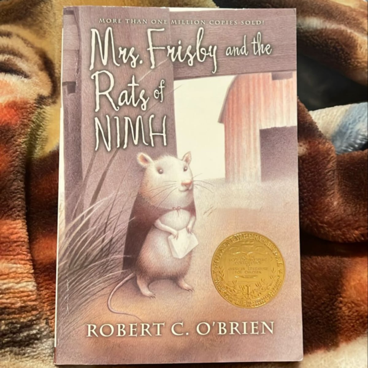 Mrs. Frisby and the Rats of Nimh by Robert C. O'Brien