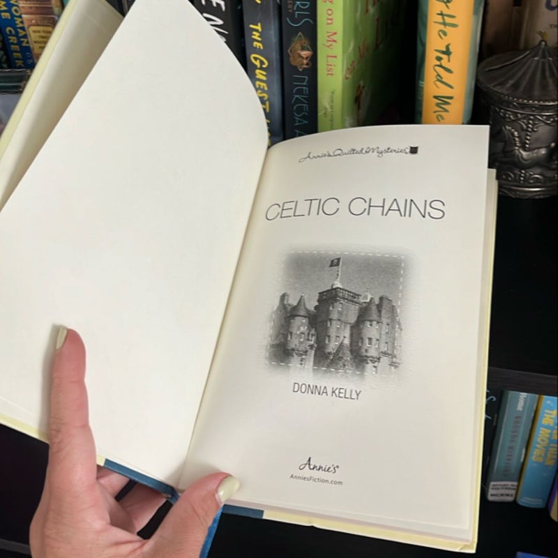Celtic Chains by Annie's Publishing