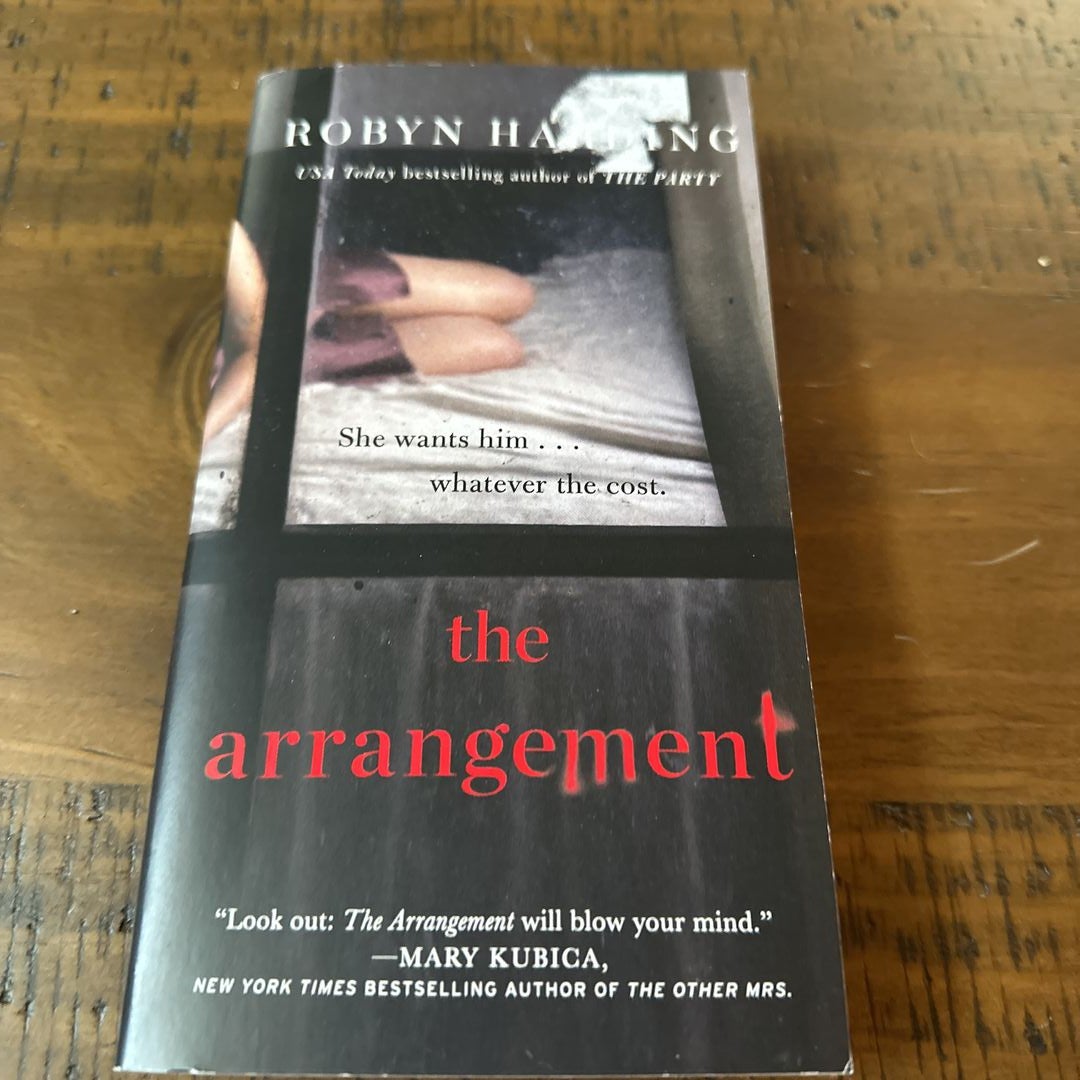 The Arrangement by Robyn Harding, Paperback | Pangobooks
