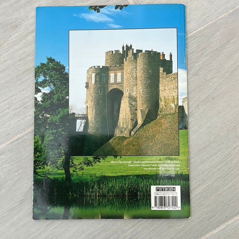 English Castles by Ann Lockhart, Paperback | Pangobooks