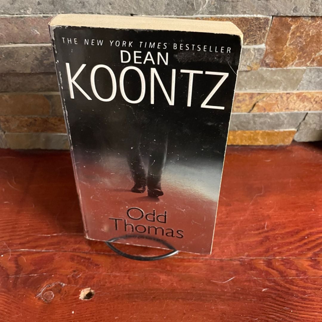 Odd Thomas by Dean Koontz , Paperback | Pangobooks