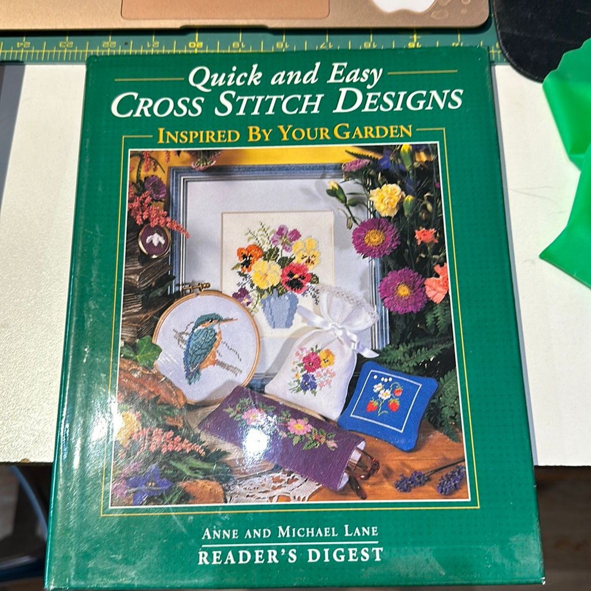 Quick and Easy Cross Stitch Designs by Anne Lane