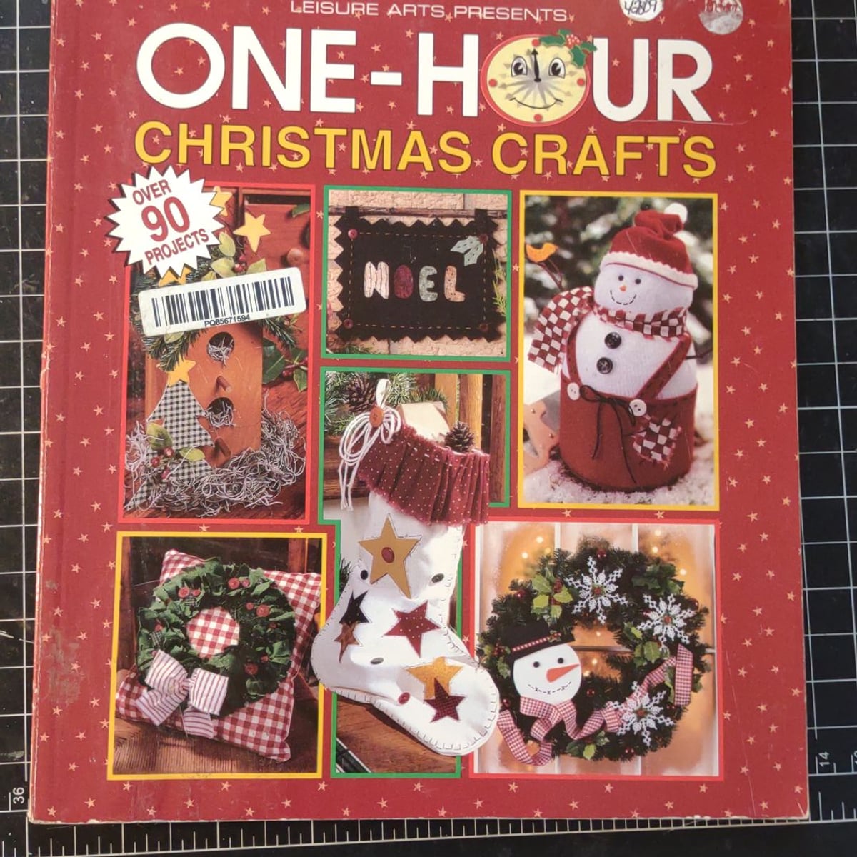 One-Hour Christmas Crafts by