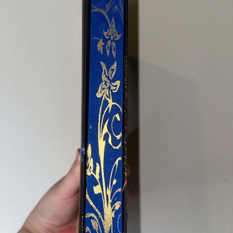 Divine Rivals by Rebecca Ross, Hardcover | Pangobooks