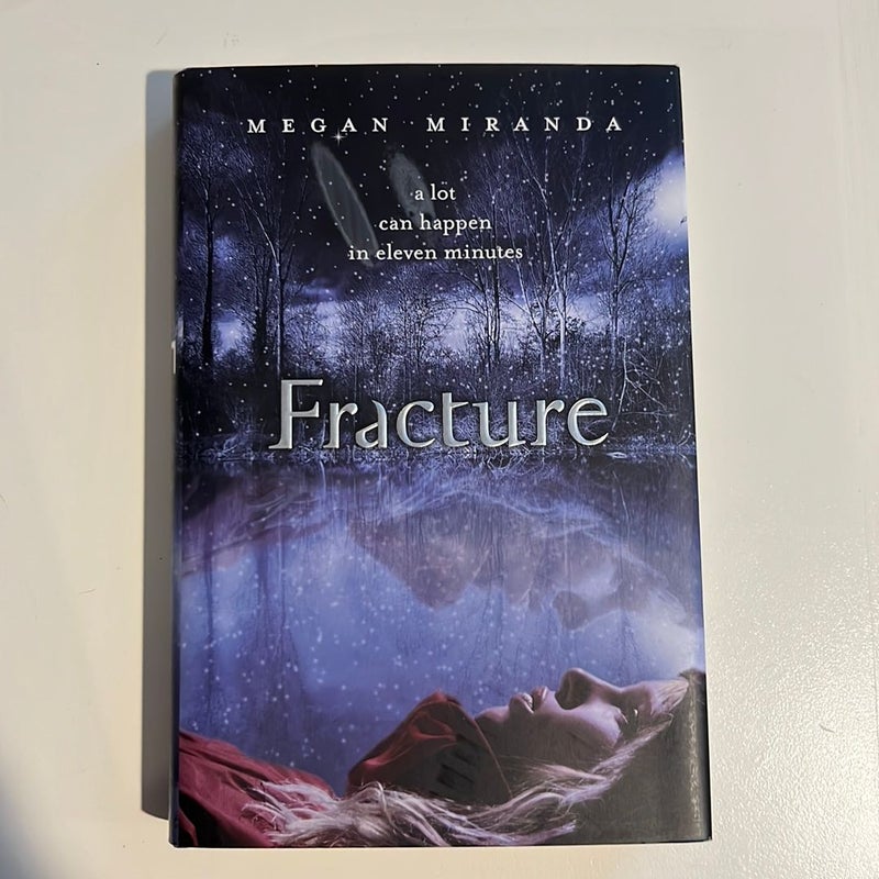Fracture by Megan Miranda, Hardcover | Pangobooks