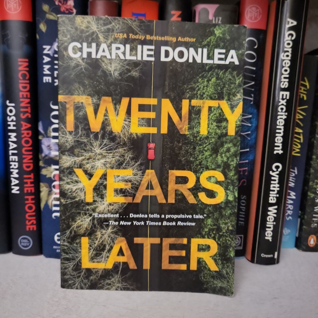 Twenty Years Later by Charlie Donlea, Paperback | Pangobooks