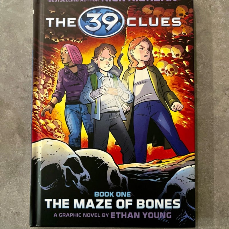39 Clues: the Maze of Bones: a Graphic Novel (39 Clues Graphic Novel #1 ...