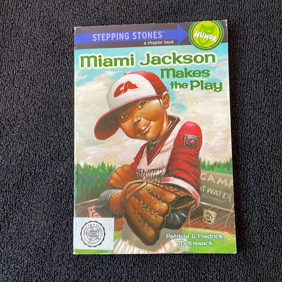 Miami Jackson Makes the Play by Patricia McKissack, Paperback | Pangobooks