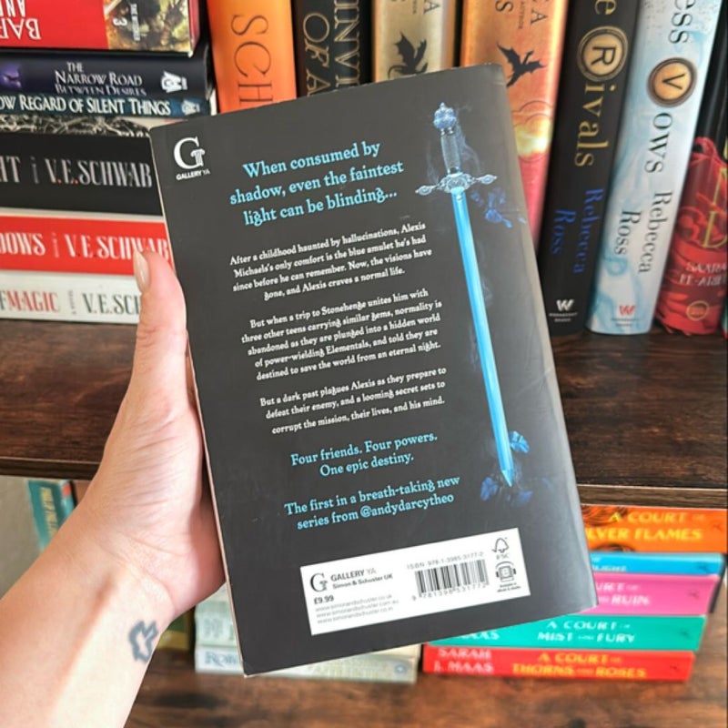 The Light That Blinds Us by Andy Darcy Theo