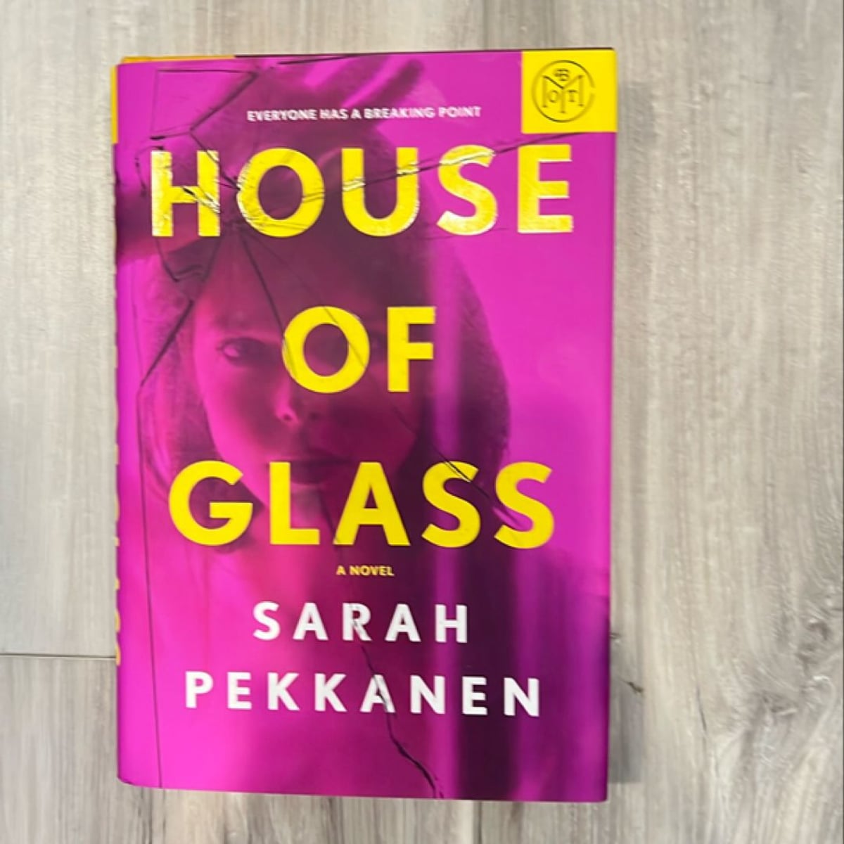 House of Glass by Sarah Pekkanen, Hardcover | Pangobooks