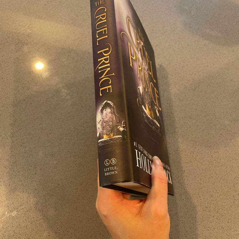 The Cruel Prince by Holly Black , Hardcover | Pangobooks