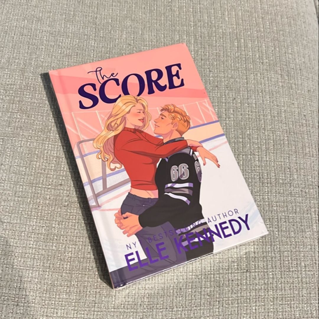 The Score HLB edition by Elle Kennedy, Hardcover | Pangobooks