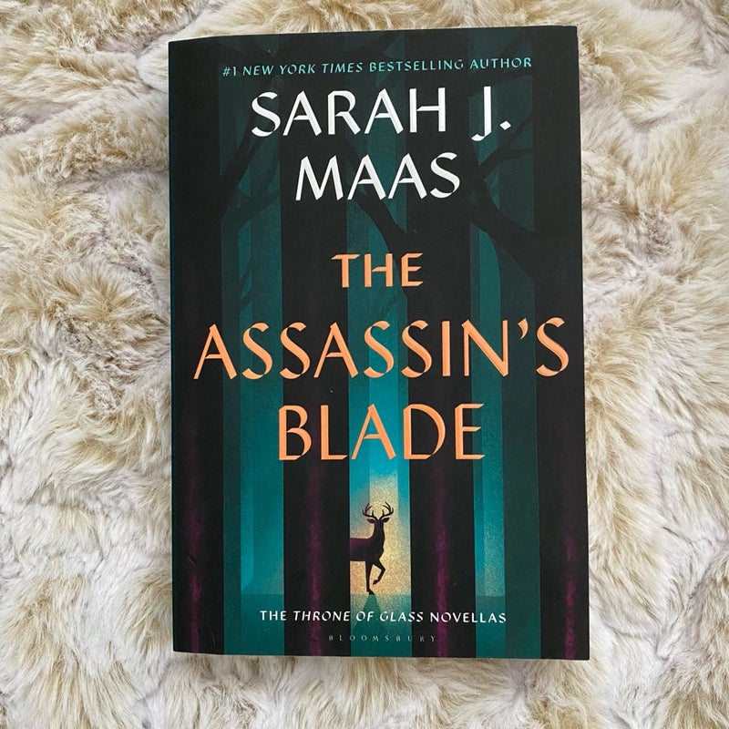 The Assassin's Blade by Sarah J. Maas, Paperback | Pangobooks