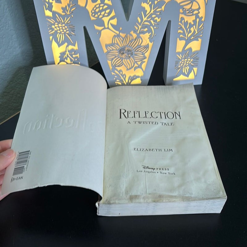 Reflection by Elizabeth Lim, Paperback | Pangobooks