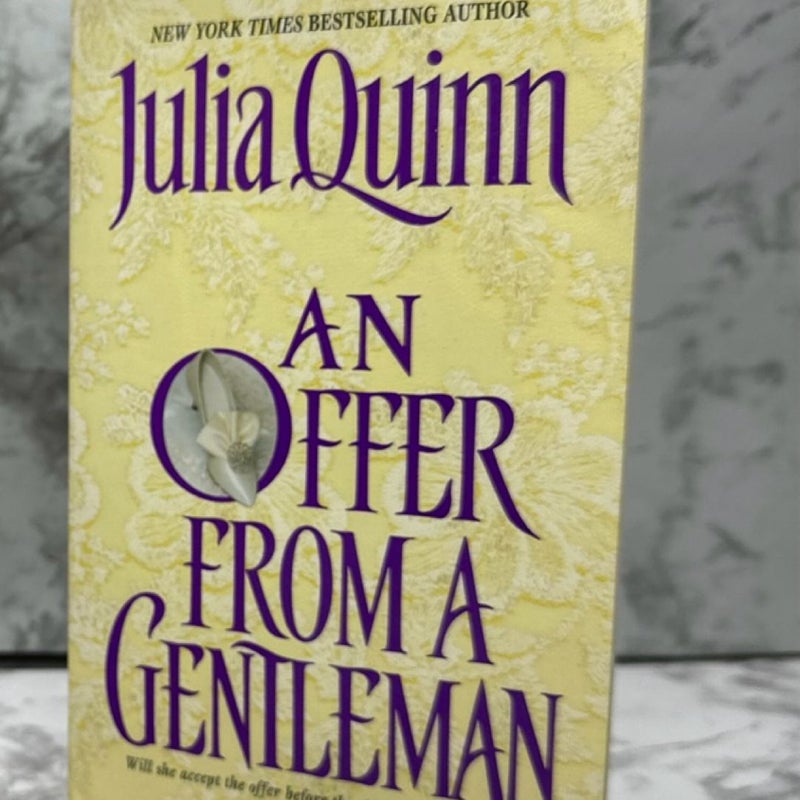 An Offer from a Gentleman by Julia Quinn, Paperback | Pangobooks