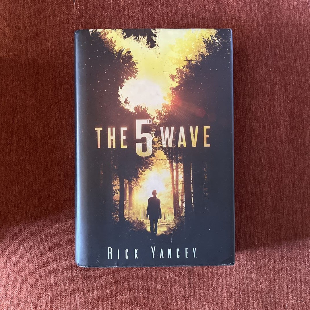 The 5th Wave by Rick Yancey, Hardcover | Pangobooks