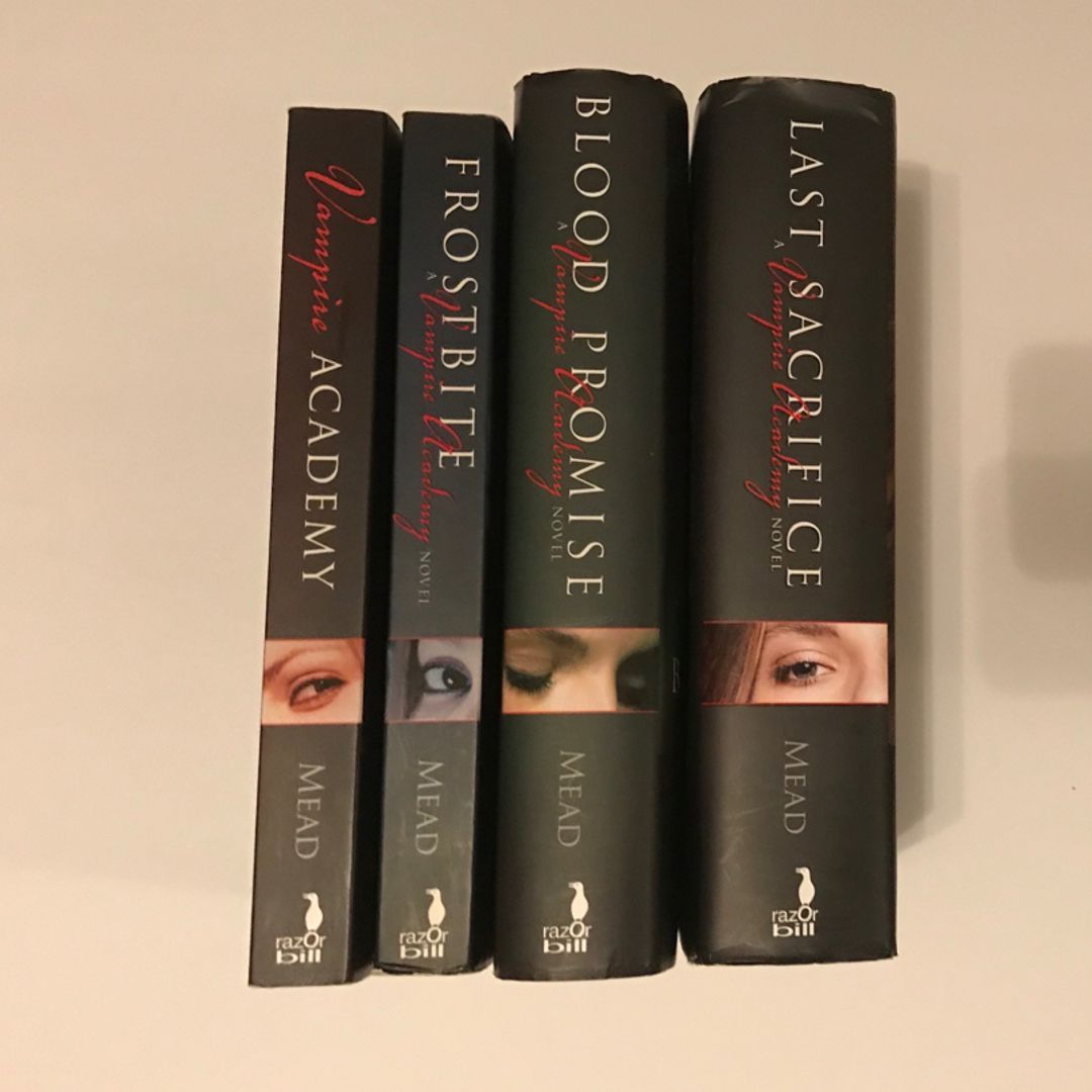 *BUNDLE* 4 books Vampire Academy Series: Vampire Academy, Frostbite ...