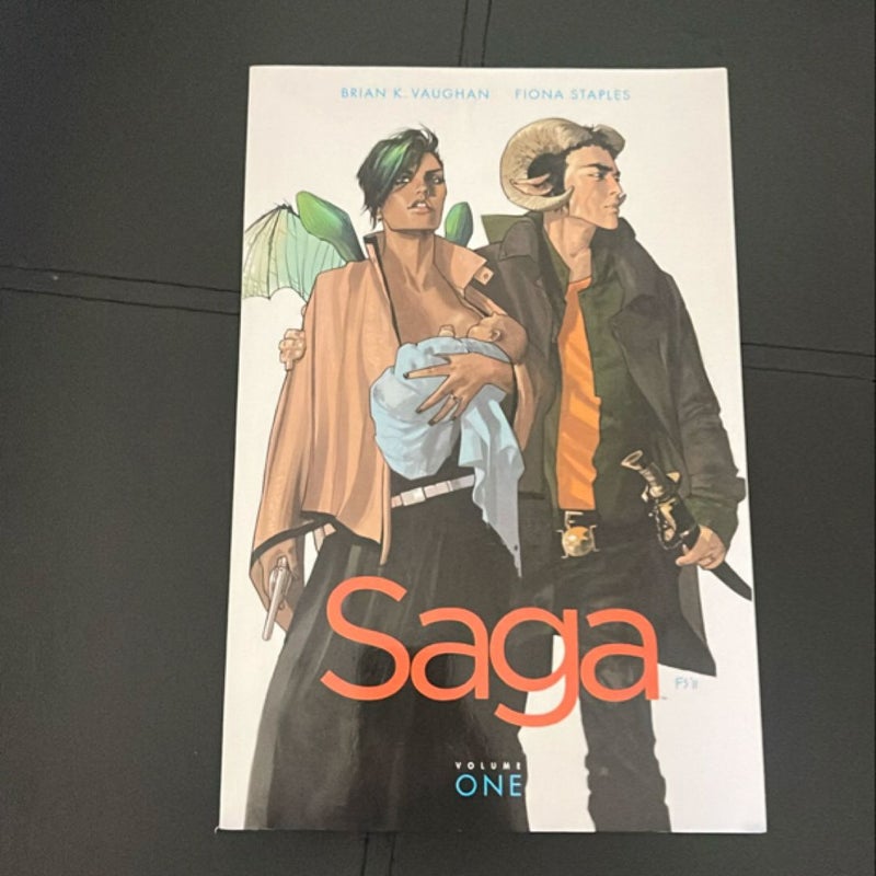 Saga vol. 1-4 by Brian K. Vaughan, Fiona Staples , Paperback | Pangobooks