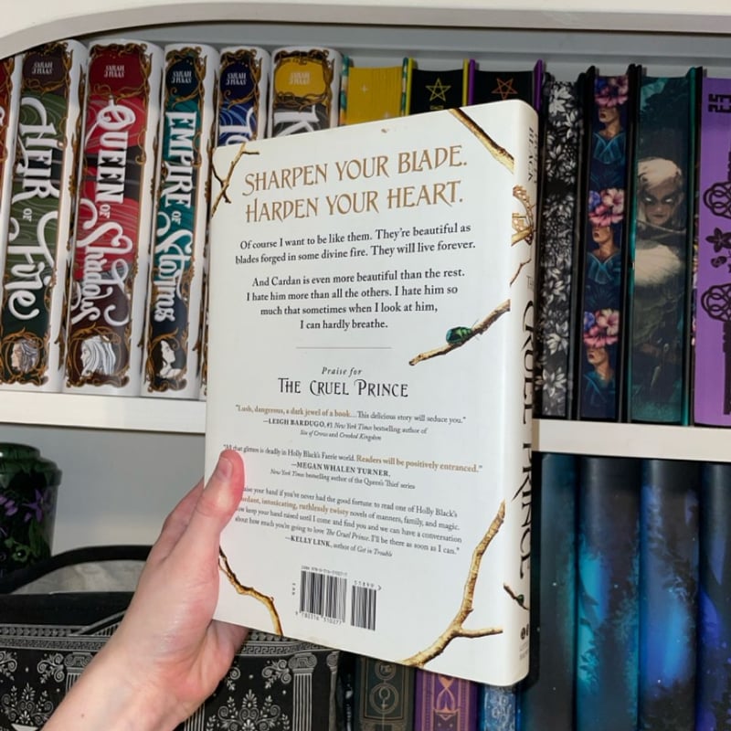 The Cruel Prince by Holly Black, Hardcover | Pangobooks