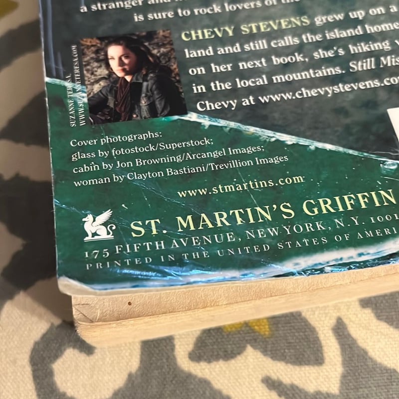 Still Missing by Chevy Stevens, Paperback | Pangobooks