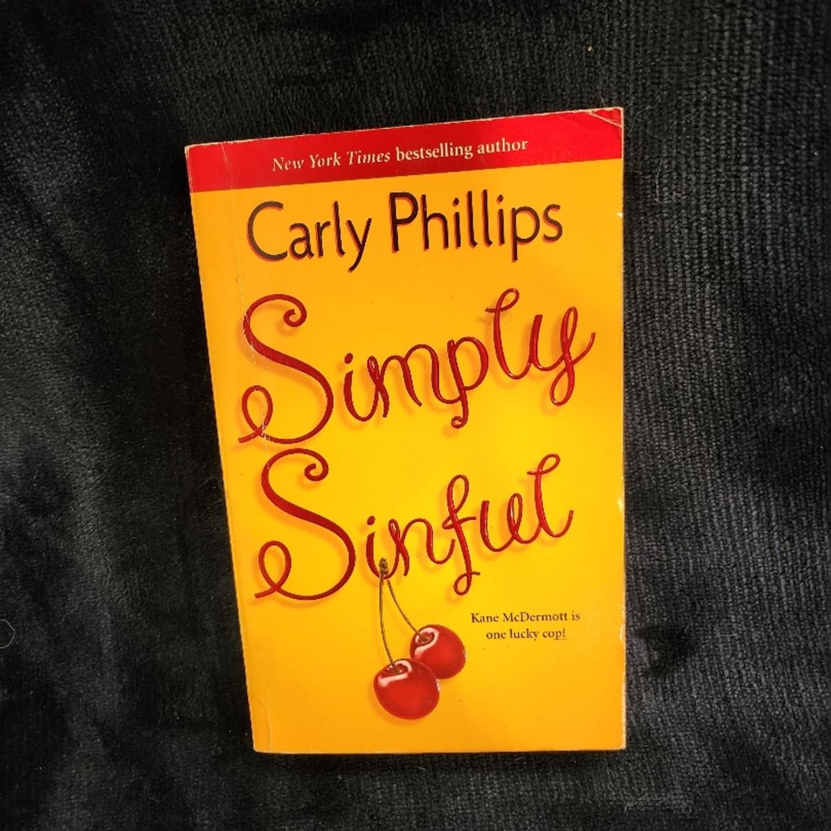 Simply Sinful by Carly Phillips, Paperback | Pangobooks